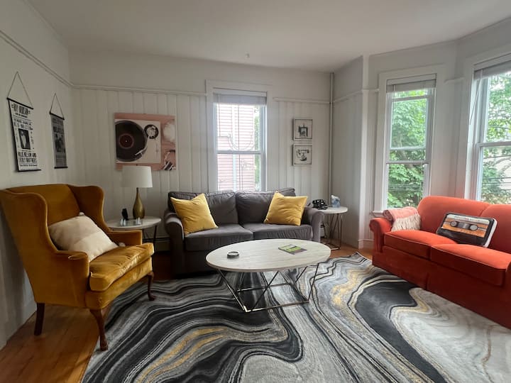 Retro Family Friendly Flat On Munjoy Hill-2 Br - Portland, ME