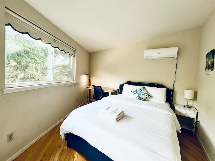Private Room B3 With  Free Parking - Santa Clara, CA