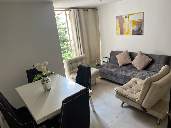 Apto Amoblado, Cerca C.c Unicentro, Clinicas - Cúcuta