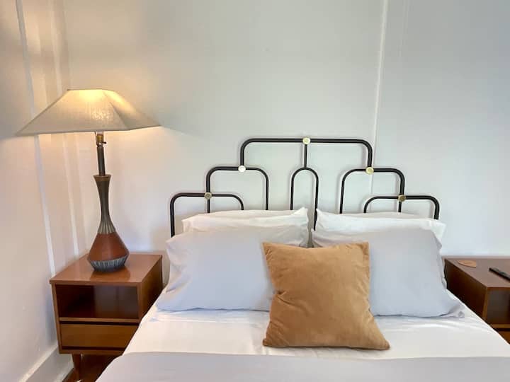 Comfy Hideaway: Walk To Restaurants+bars -Montrose - Houston