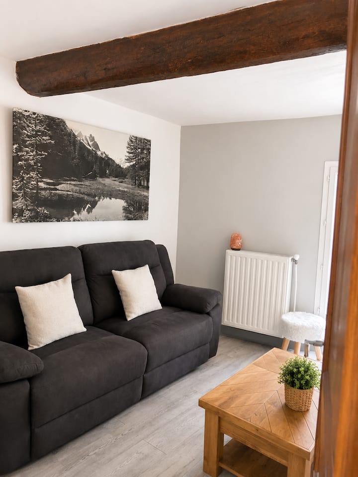 Maison De Charme, Terrasse, Vue & Parking Proche - Pertuis