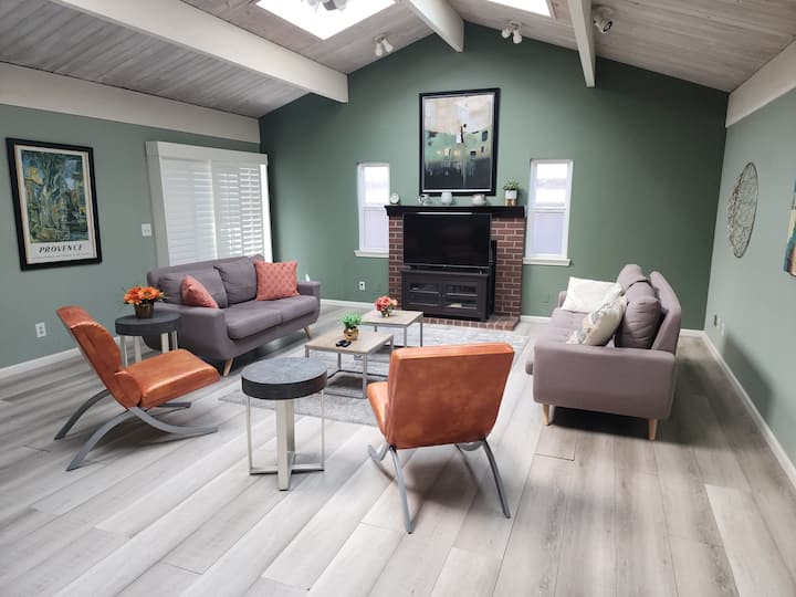Abk: Cheerful 5bd/2ba 10min To Apple~cafes Shops - Santa Clara, CA