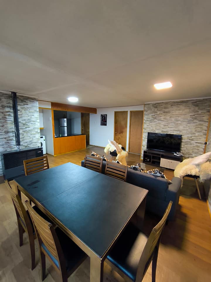 Agradable Y Amplia Casa - Puerto Natales