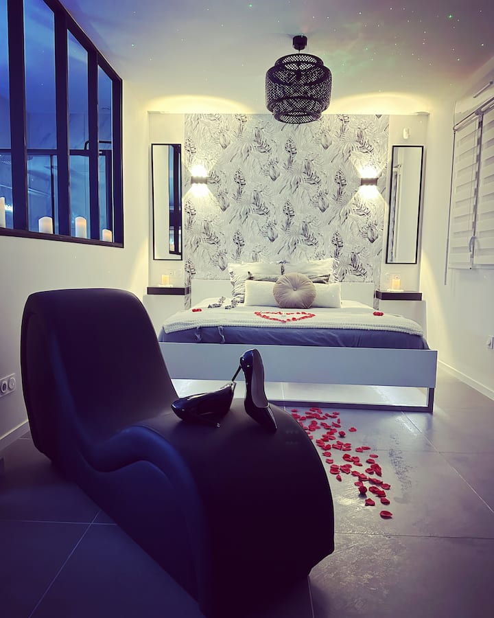 Love Room Gîte De Charme Romantique Exceptionnel - La Roche-Bernard