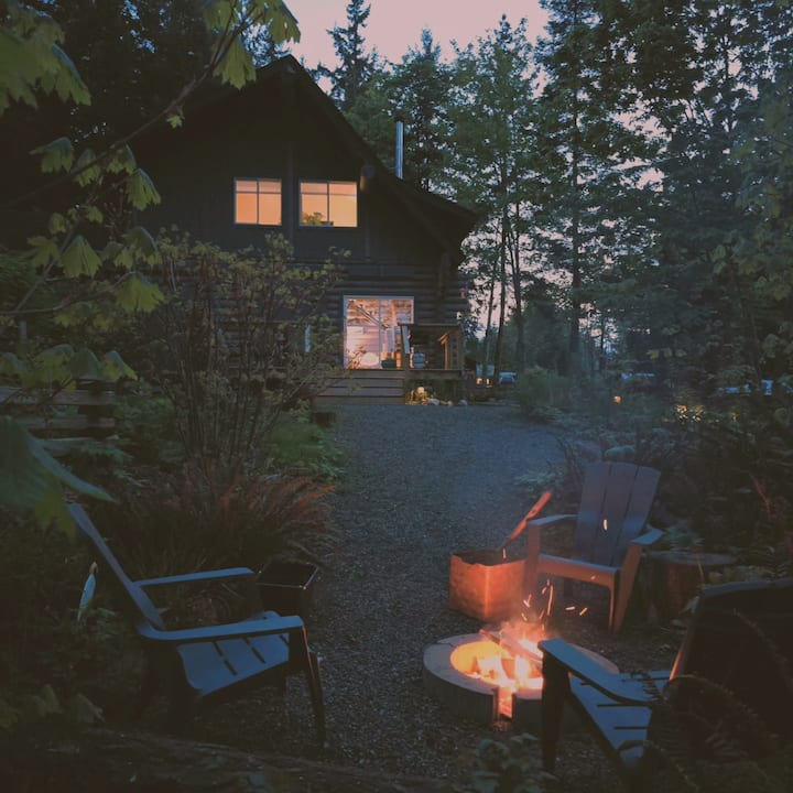 Log Cabin With Sauna | Central Island Getaway - Hornby Island
