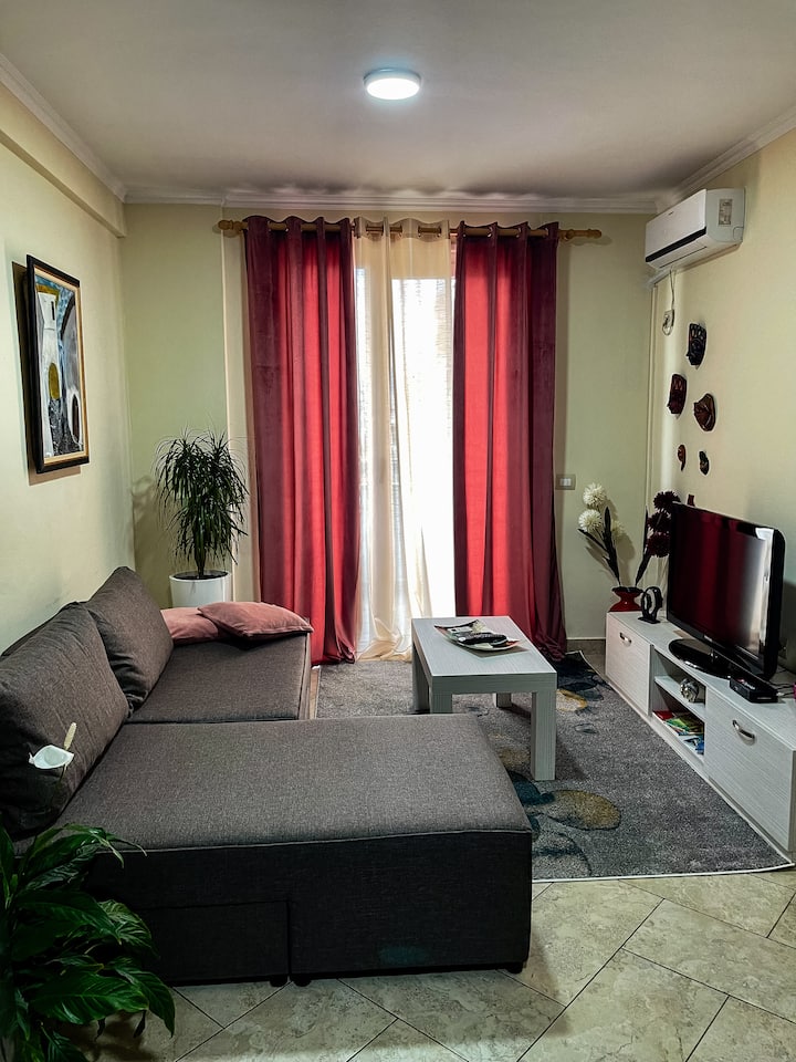 El Apartment 
Cosy Place Near The City Center - Tirana