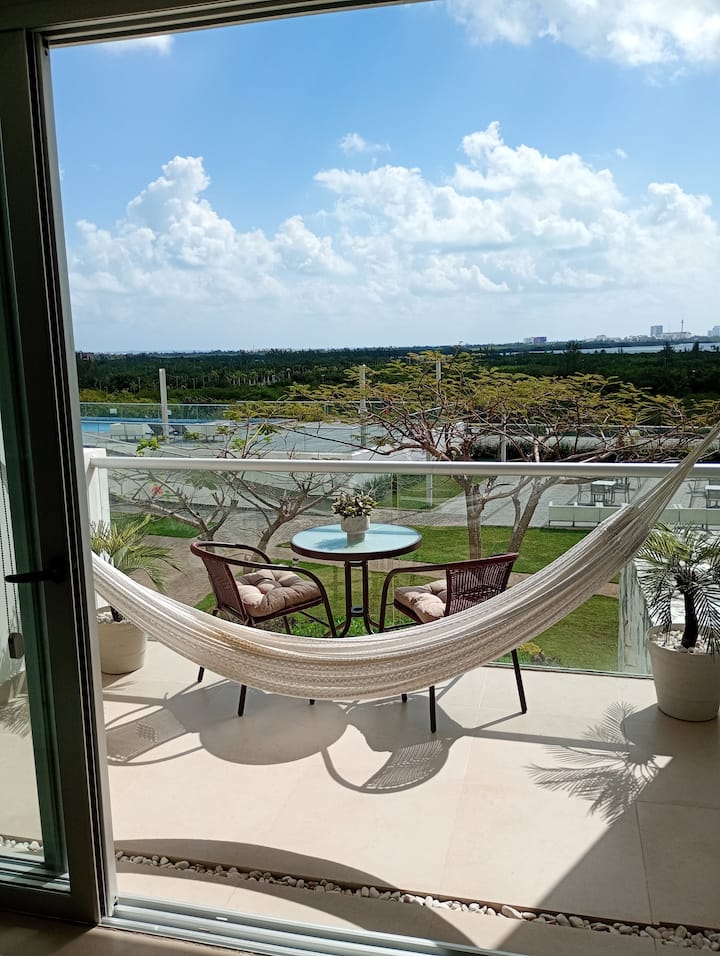 Lindo Apto Alberca Con  Jacuzzi Y Gran Ubicación - Cancún