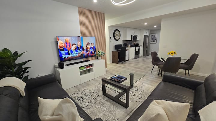 Luxurious And Spacious 2br Suite W/ Self Check-in - Alberta