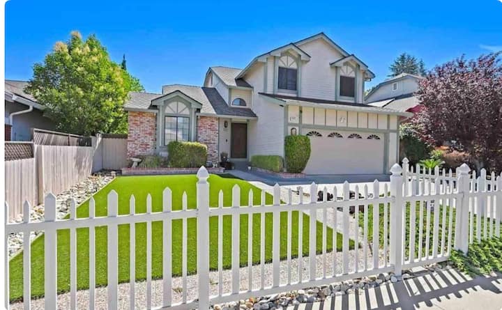 Spacious 3br 2 Br House In Antioch - Antioch, CA