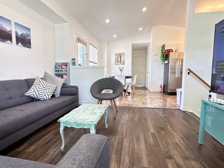 Weekly / Monthly Discount 3brd Entire Home - Calgary