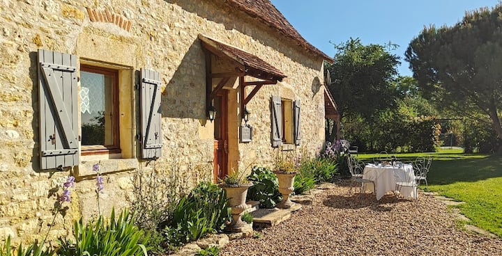 Charming 4* Gite
 Heated Pool
French Countryside - La Roche-Posay