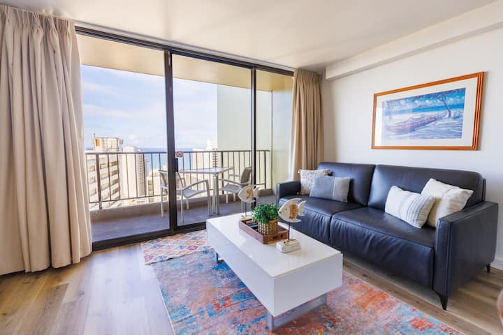 Diamond Head & Ocean View Condo-free Parking - Kailua, HI