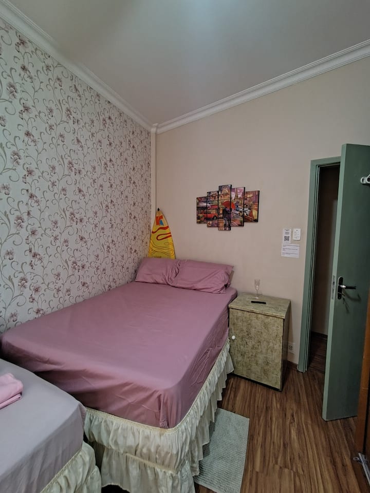Quarto Rosa Praia Copa Posto 5 - Ipanema