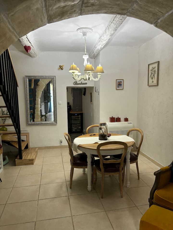 Chambre Baroque Dans Authentique Maison De Village - Bouches-du-Rhône