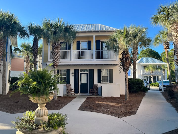 Adorable Bungalow With Shared Pool & Hot Tub - Seaside, FL