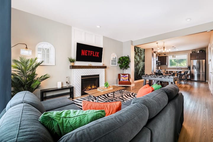 Jungle Retreat | A/c*clean*king Bed*games*garage* - Edmonton, Canadá