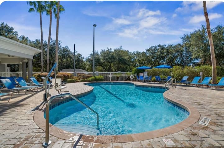 Beach Condo Near Disney W/ Free Shuttle To Parks - Orlando, FL