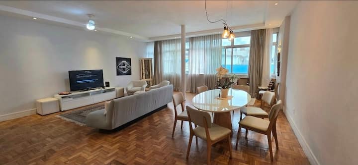 Amplo 3q Em Copacabana • Garagem • Perto Da Praia - Rio de Janeiro