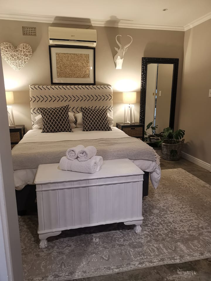 Gray Cottage 1 Bedroom Self-catering - Somerset West