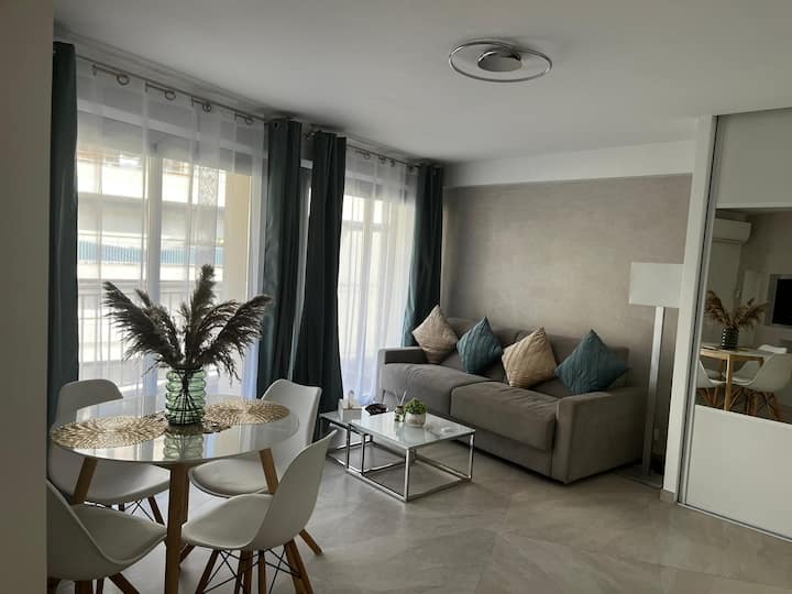 Charmant Studio - Centre Ville De Cannes - ibis Cannes Plage La Bocca