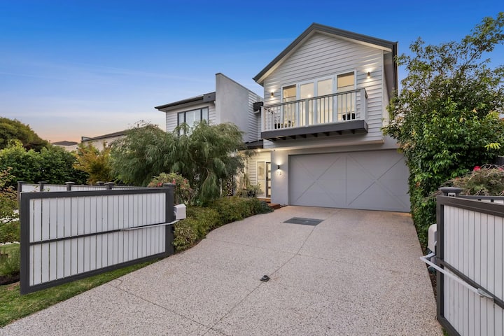 Spacious Safety Beach Townhouse - Mount Martha