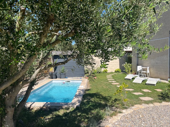 Sashablue-t3-park-clim-piscinejardin - Le Thor