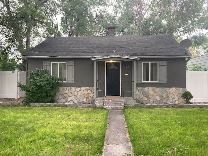 University Area Charmer - Pocatello, ID