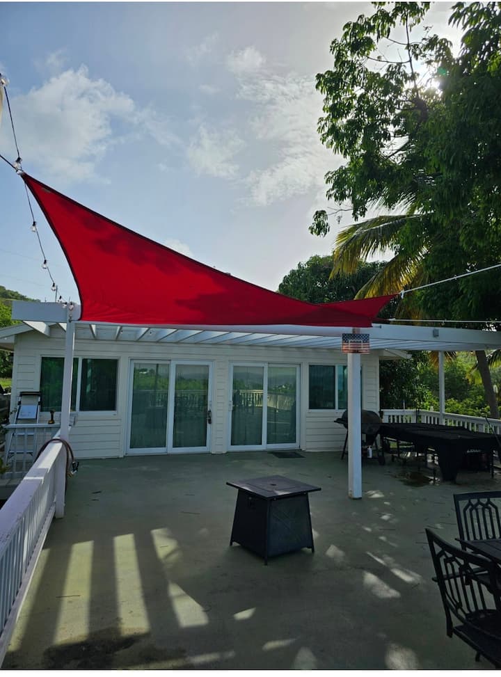 Amazing View 3 Bedroom Eastend Cottage W/ Hot Tub - Saint Croix