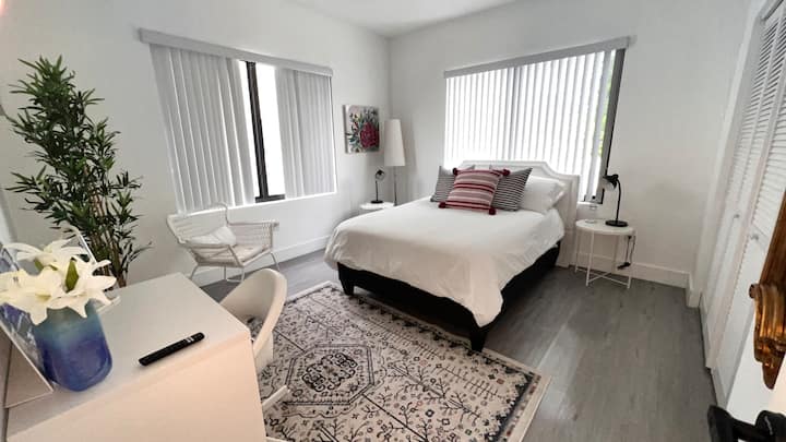 Miami Habitación Privada Con Entrada Segura - Miami, FL