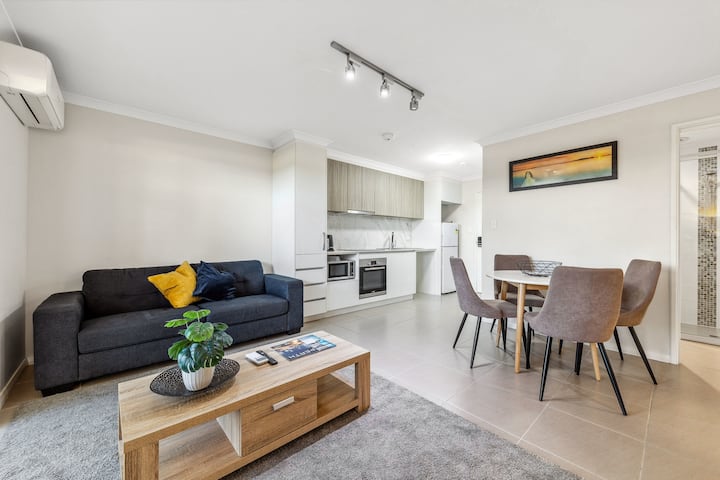Stylish 1 Bedroom Apt + Free Parking & Wifi - Rockingham
