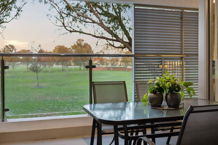 Modern Parkview Apt | Free Wifi & Parking Included - Rockingham