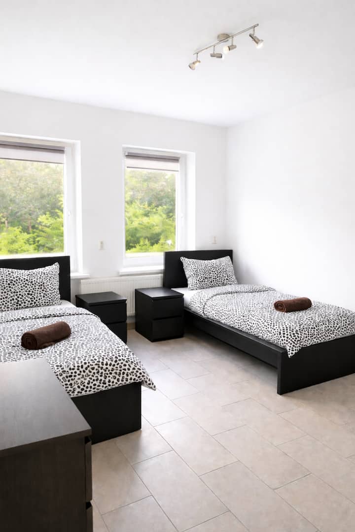 2 Betten Wohnung  In Crimmitschau - Meerane