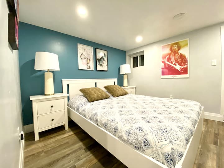 1 Bedroom Apartment - Free Parking - 30 Mins To Dt - Toronto, ON