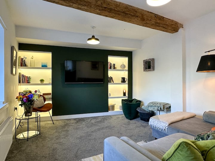 St Peters View: Modern Stay With Views Over Ruthin - Ruthin