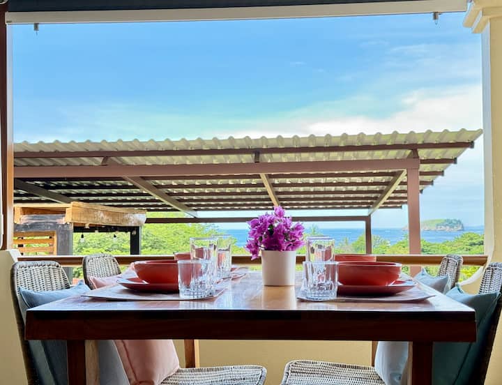 Modern 2- Bd Condo Super Close To The Beach ! - Playa Hermosa