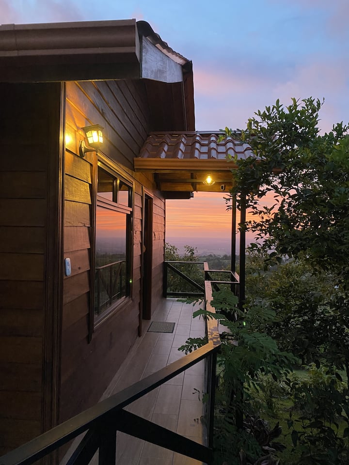Laurel Mountain Cabin | Private Jacuzzi Escape - Quesada