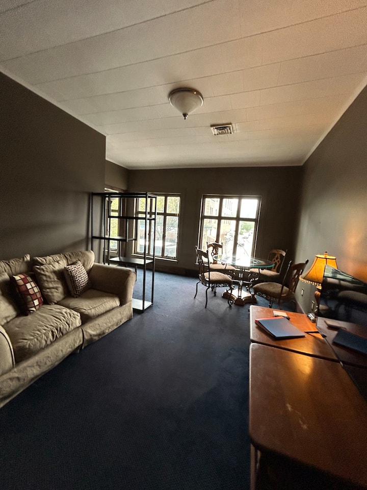 Apartment With View In Heart Of Watkins Glen - Watkins Glen, NY