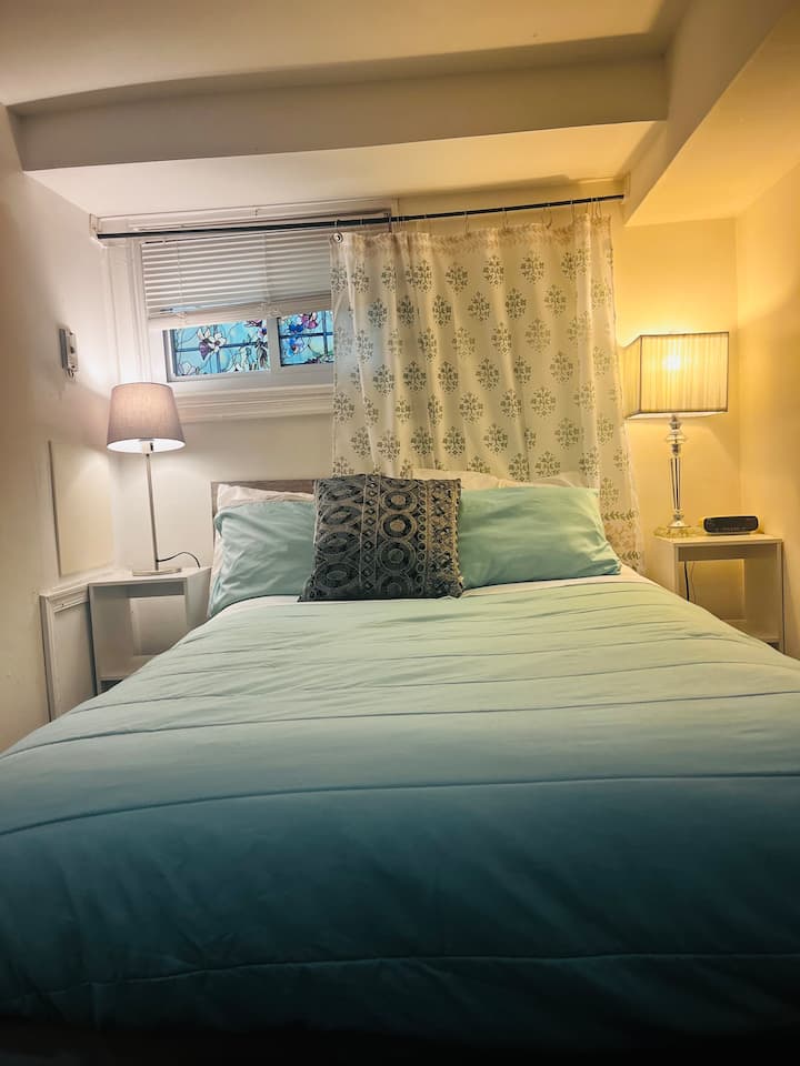 Lovely English Basement At Au Park - Bethesda, MD