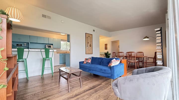 Mid Century Home In The Heart Of Las Vegas - Las Vegas, NV