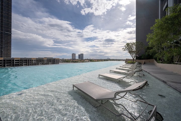 Best Price Chaopraya River Side (Mrt Purple Line) - Thailand