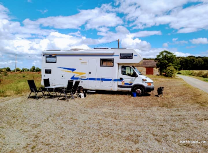 Le Jardin De Marie® Emplacement Zen Campingcar/van - Saint-Aubin-du-Cormier