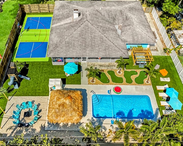 Sleeps 18- Hottub-2king Suites-pickleball-minigolf - Bradenton, FL