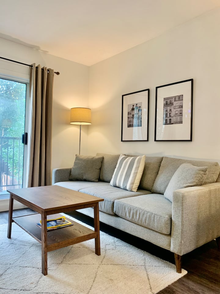 Cozy Private Garden Home In Pemberton Heights - West Vancouver