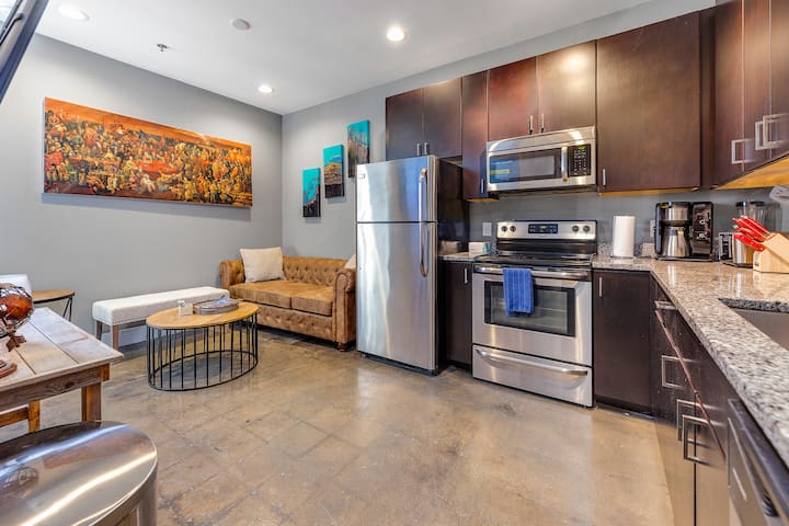 The West End Flats - Roanoke, VA