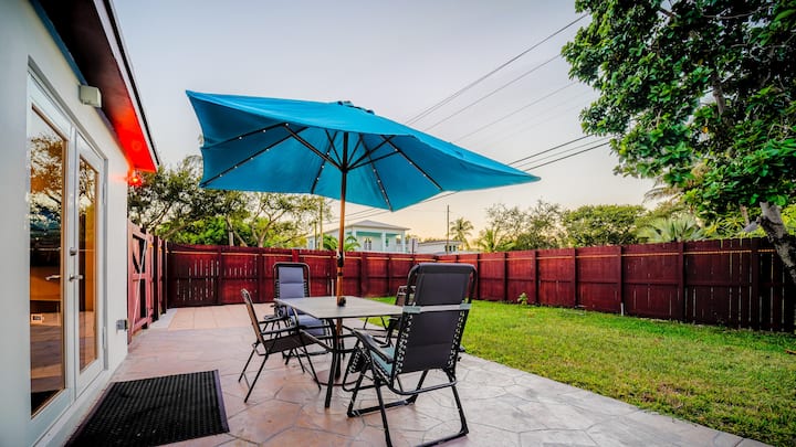 ☼  Downtown Fort Laudy ☼ W/ Private Backyard! - Fort Lauderdale