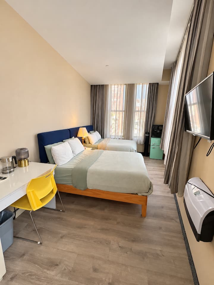 Soho View Premier Corner Room In Hotel Comfort - Crown Heights, NY