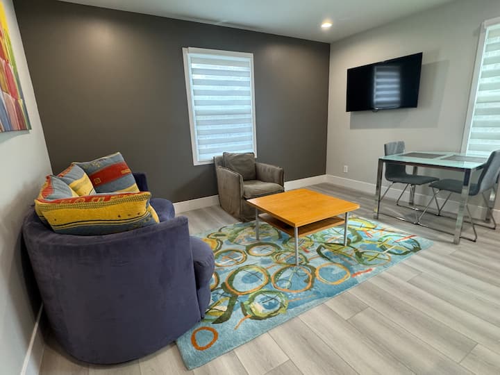 Modern Palo Alto 1-bedroom Near Stanford - Palo Alto, CA