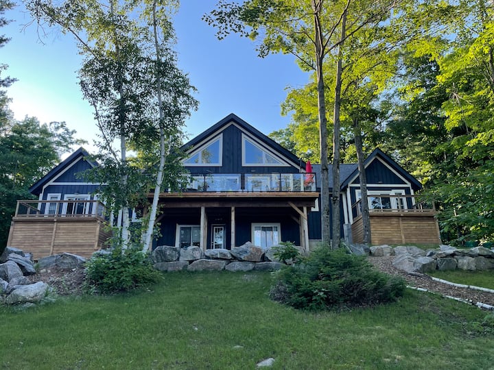 Point Of View Lakehouse - Parry Sound