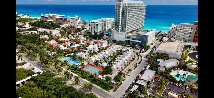 Villa De 3 Recamaras Cada Una Con Baño - Cancún