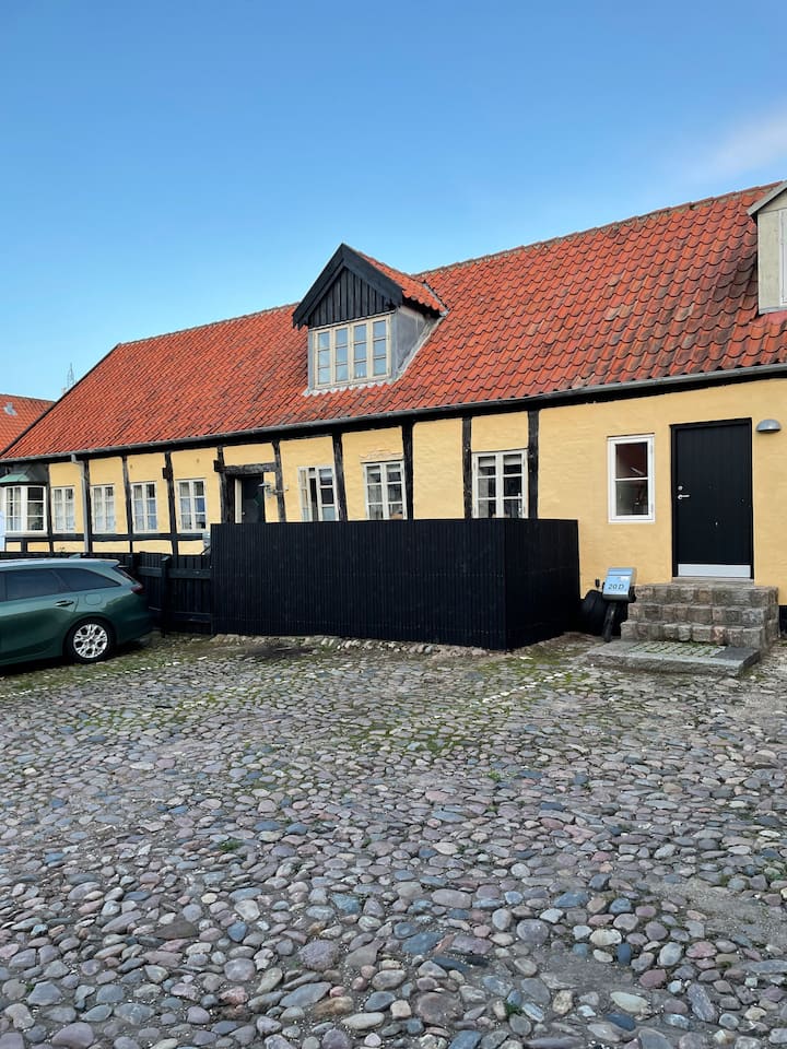 Charmerende Byhus I Hjertet Af Ebeltoft. - Ebeltoft